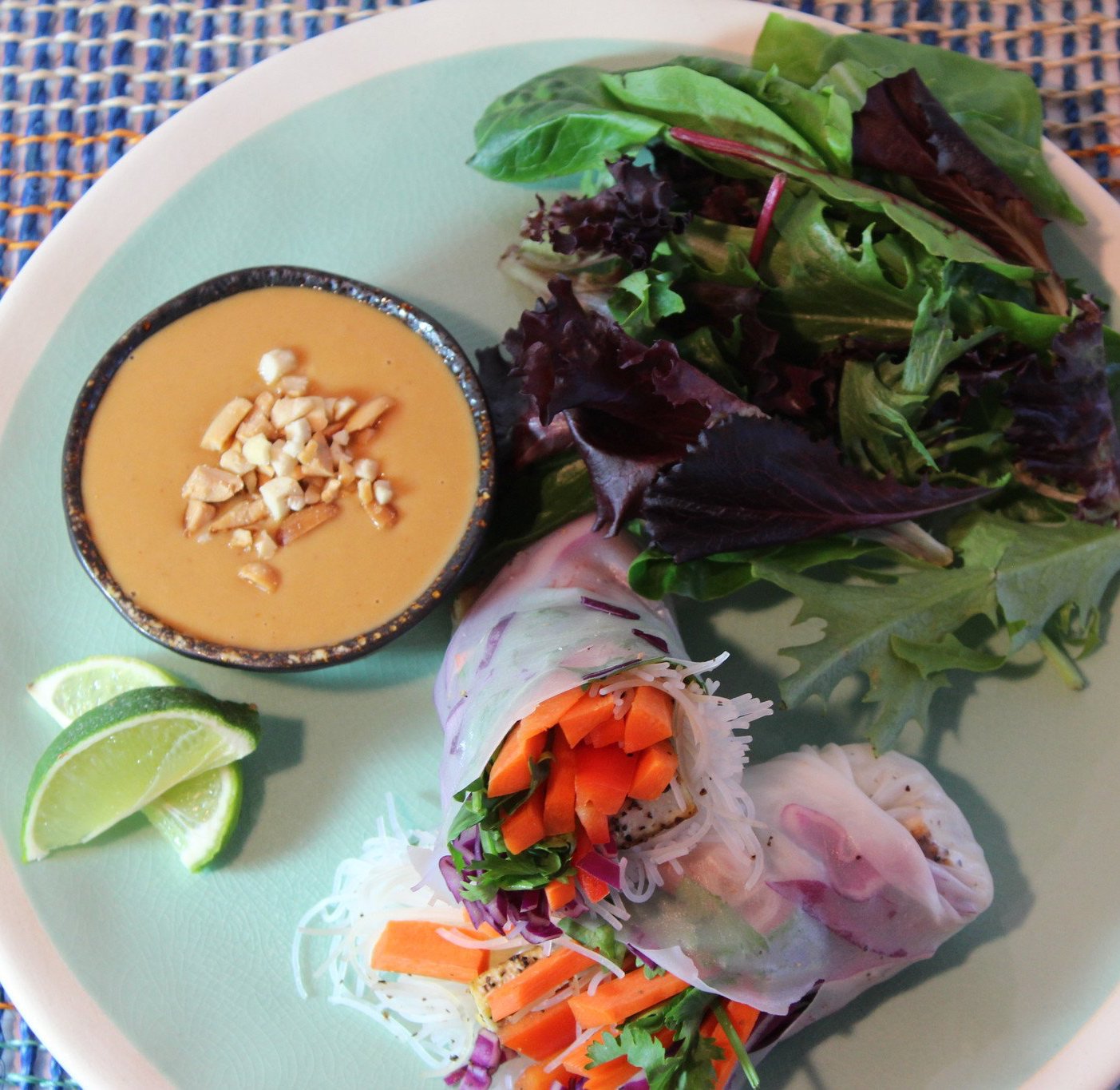 Easy Vegetarian Spring Rolls with Thai Peanut Sauce - Good Spread